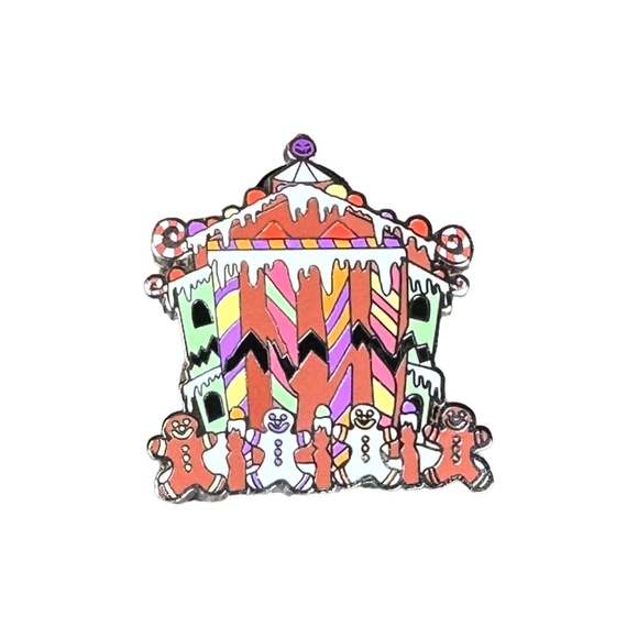 Disney | Other | 220 Disney Parks Haunted Mansion Gingerbread Mystery ...